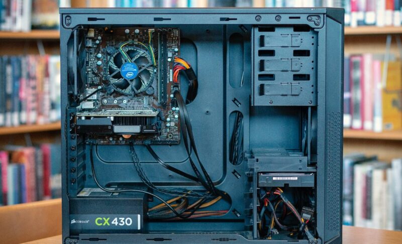 Prebuilt vs. Custom PC for Gaming: Which Is Better? - Make Tech Easier