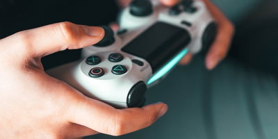 How to Connect a Game Controller to an iPhone or Mac - Make Tech Easier