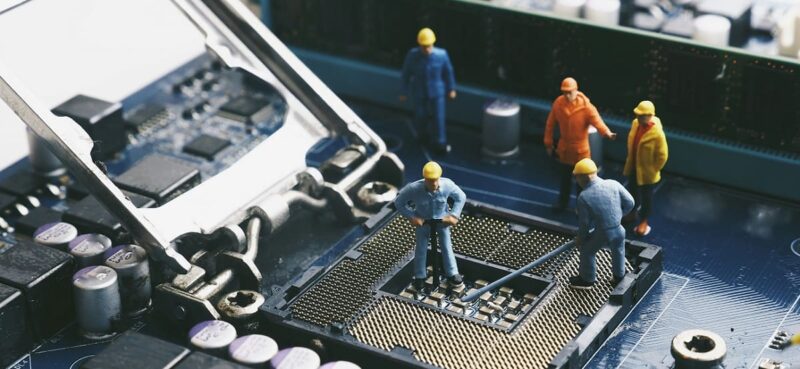 Screen Goes Black While Gaming on Windows: 6 Ways to Fix It - Make Tech ...