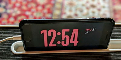 What Does iPhone's StandBy Mode Do and How to Use It - Make Tech Easier