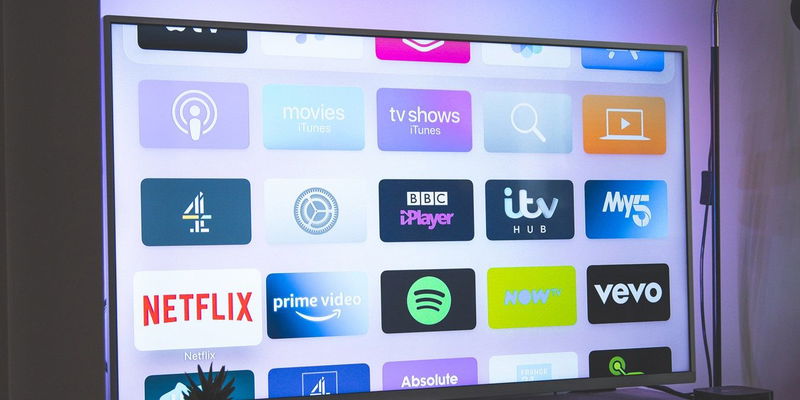 6 Plex Alternatives to Combine All Streaming Services - Make Tech Easier