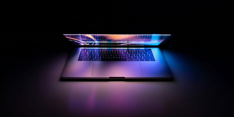 How to Change the Windows Login Screen Image - Make Tech Easier