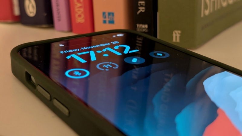 How to Use the Dynamic Island on iPhone 14 Pro and Pro Max - Make Tech ...